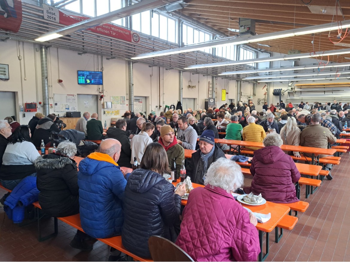 Das Lakefleischessen der Freiwilligen Feuerwehr füllte die ganze ...